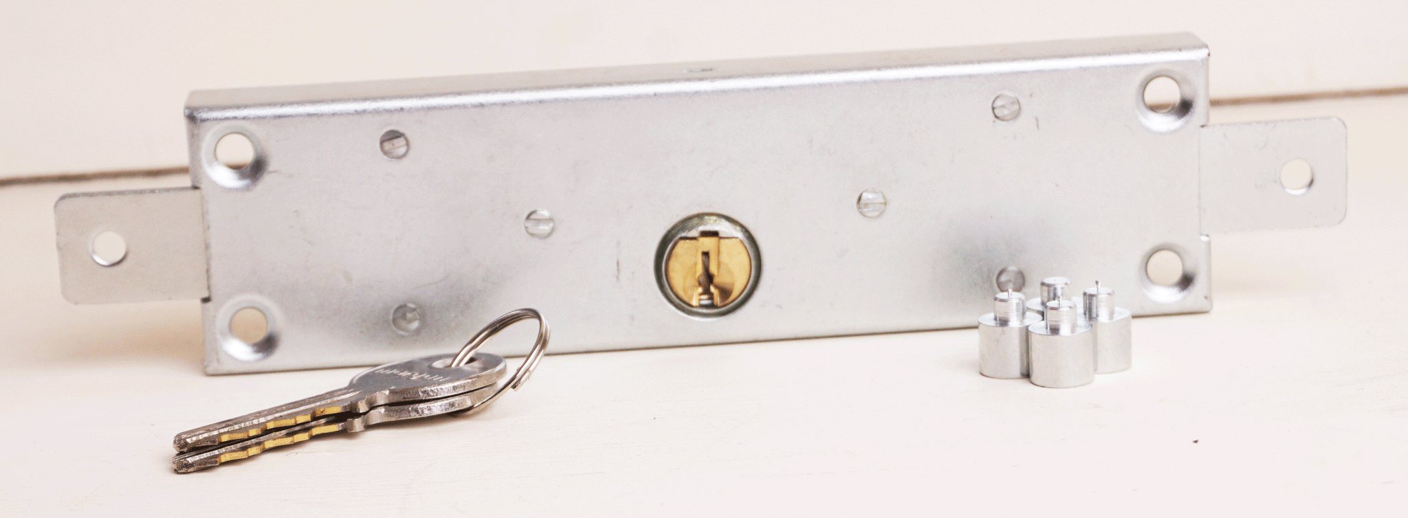 Narrow Style Centre Roller Shutter Door Lock – Rollershutterbits